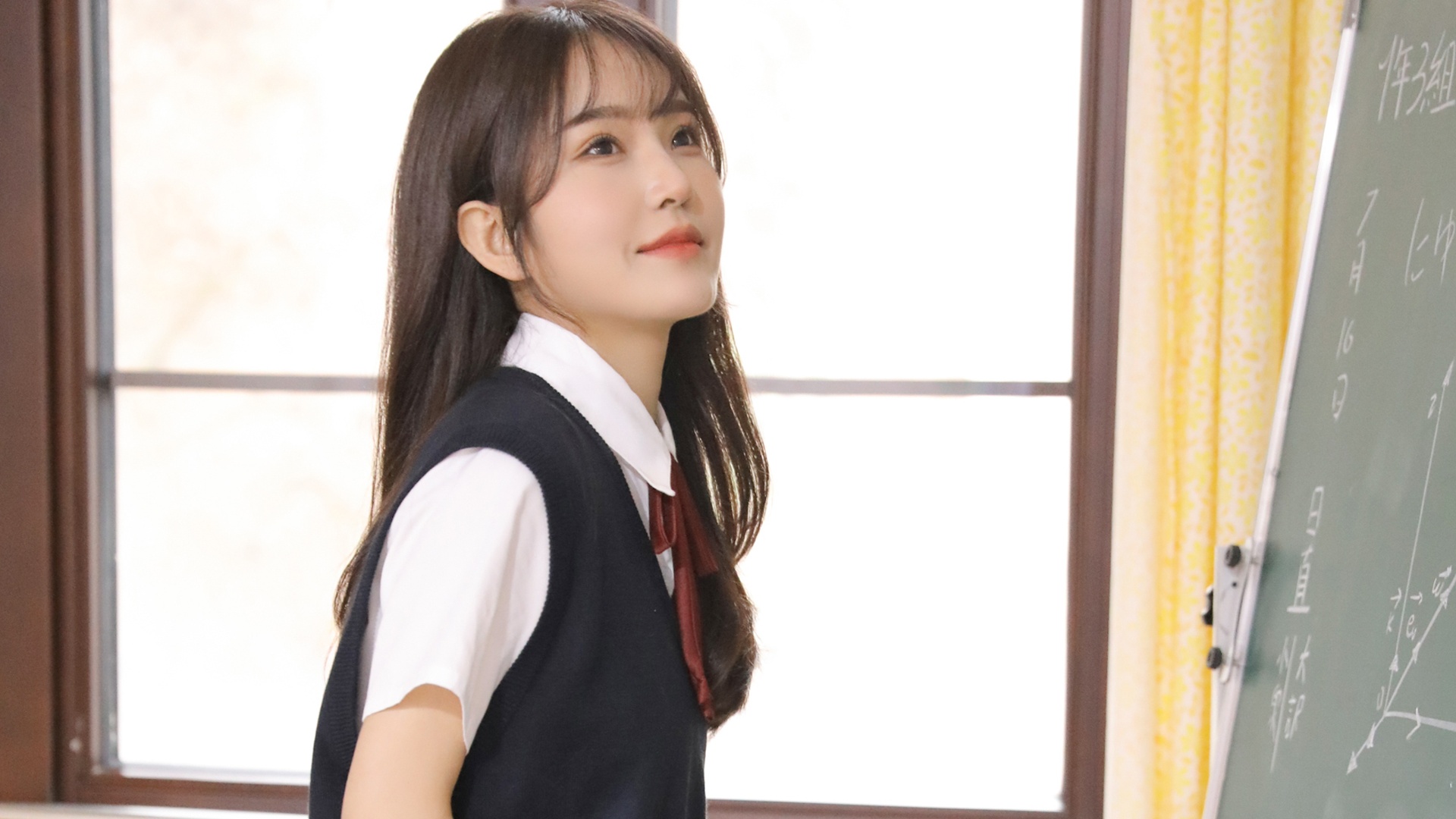 清纯制服美女学生妹教室写真图片桌面壁纸壁纸【5】 美女静态壁纸 静态壁纸下载 元气壁纸