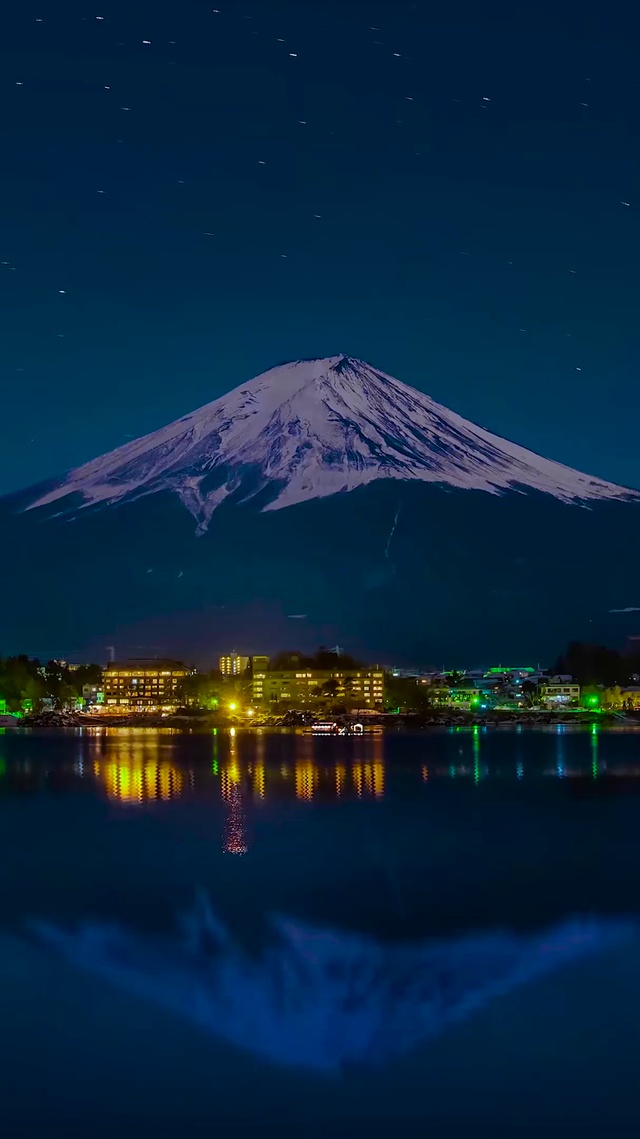 4K富士山烟火星之轨迹(风景手机动态壁纸) - 风景手机壁纸下载 - 元气壁纸