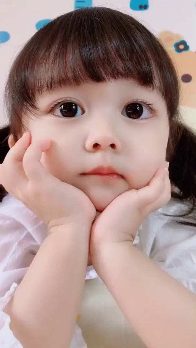 萌娃(美女手机动态壁纸) - 美女手机壁纸下载 - 元气壁纸