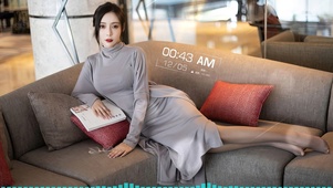 沙发上的长腿美女美女动态壁纸 动态壁纸下载 元气壁纸