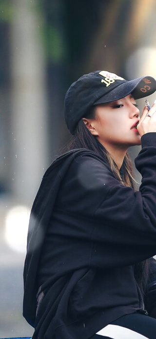 孤独的女孩动漫手机动态壁纸 动漫手机壁纸下载 元气壁纸