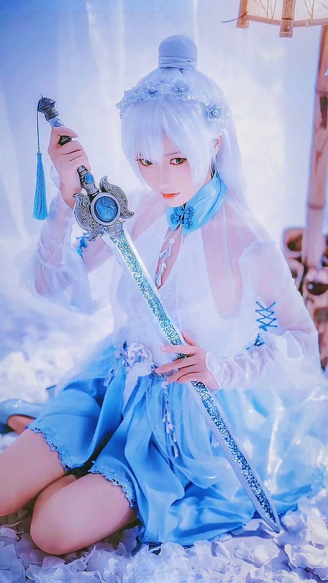 二次元角色cos(游戏手机动态壁纸) - 游戏手机壁纸下载 - 元气壁纸